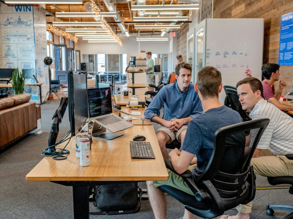 How Management in Startups Differs from Big Corporations - Futurum ...